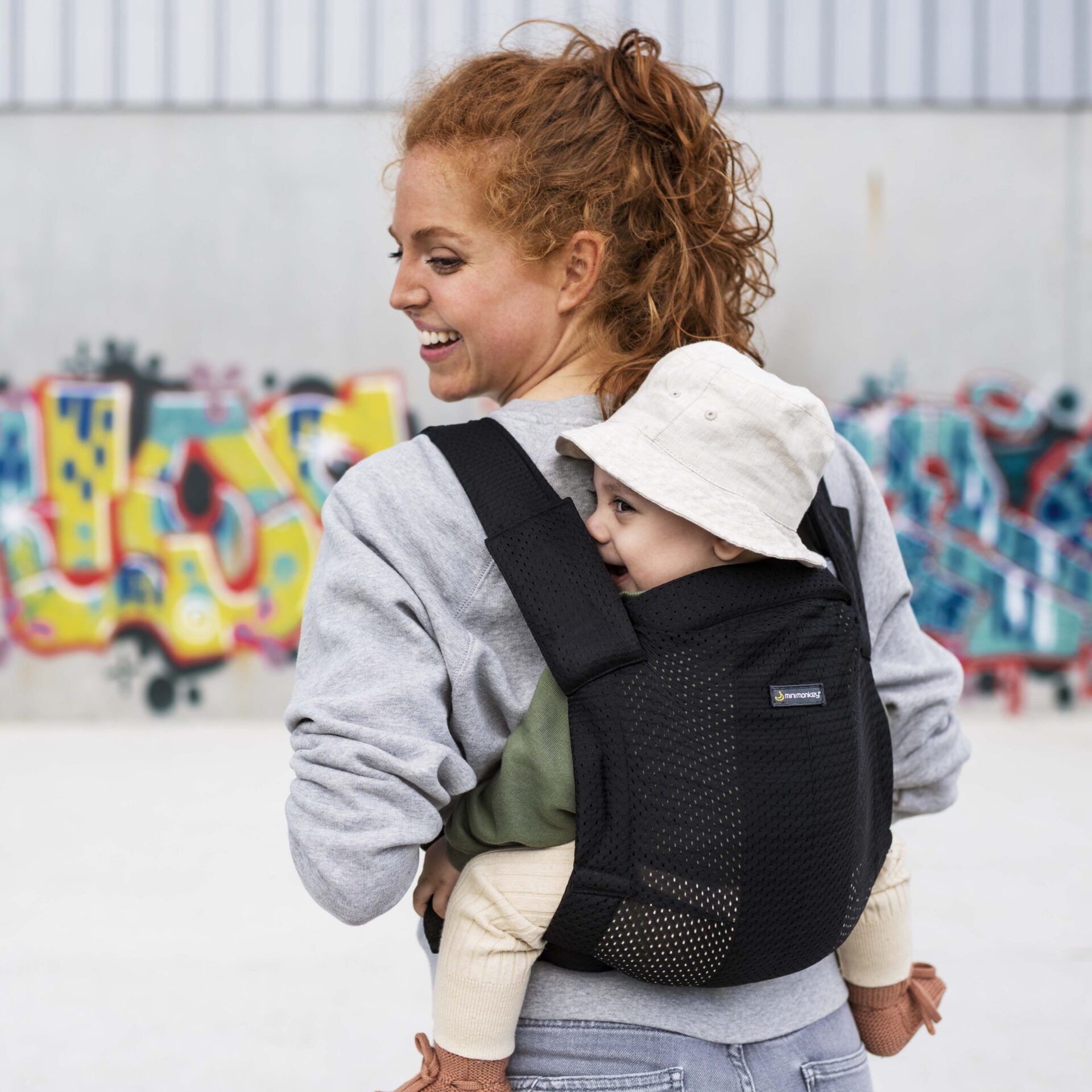 Family Carrier (0m+ / 6m+) - Black - Minimonkey